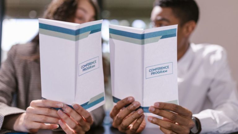 7 Proven Youth Program Ideas For Building Confident, Creative Teens