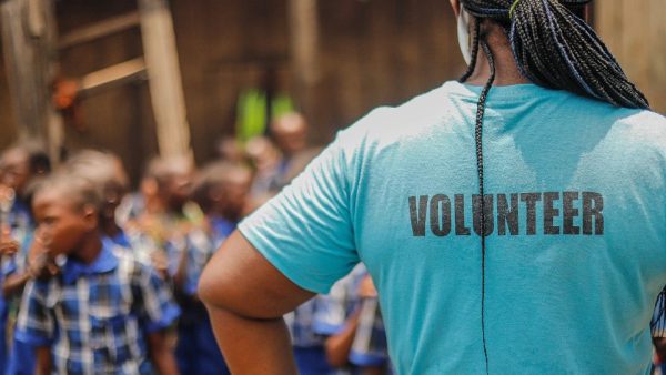 Volunteering And Community Service: 7 Life-Changing Ways To Empower ...